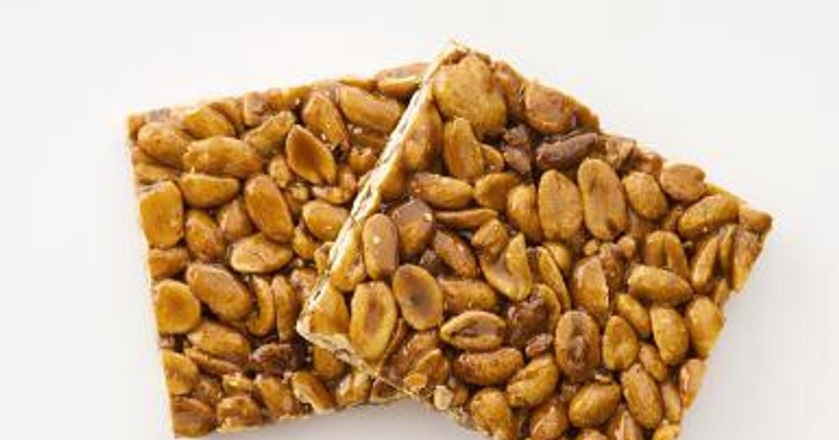How to prepare 'Nkate' cake (Peanut Brittle) | Pulse Ghana