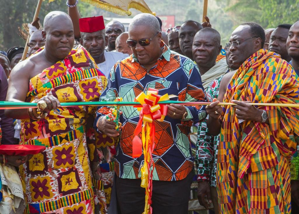Mahama commissions Adomi Bridge | Pulse Ghana