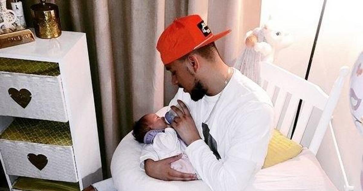 See South African rapper feed his baby daughter | Pulse Ghana