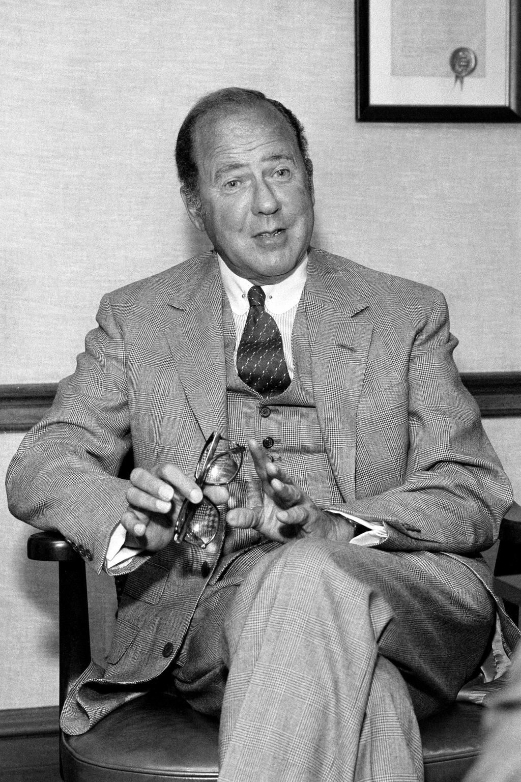 Ira Neimark, Bergdorf Executive Who Put Fashion First, Dies at 97 ...