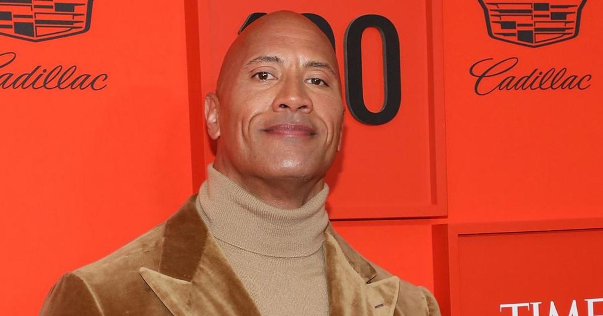 The Rock and Ryan Reynolds Are Teaming Up on a New Heist Movie for ...