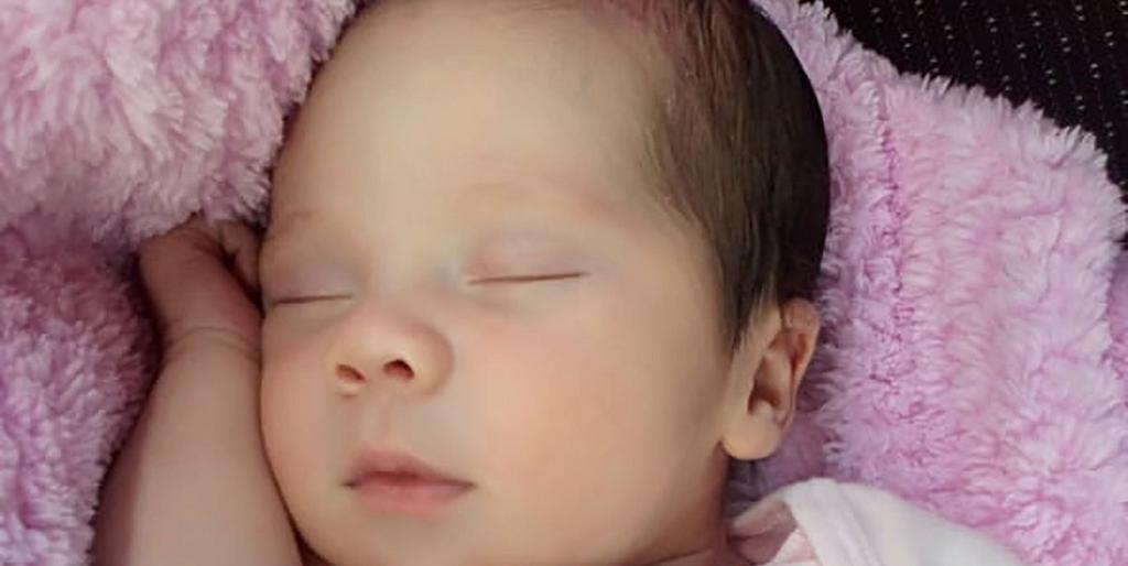 A Colombian Woman Gave Birth To A Baby With A Twin Growing Inside Her ...
