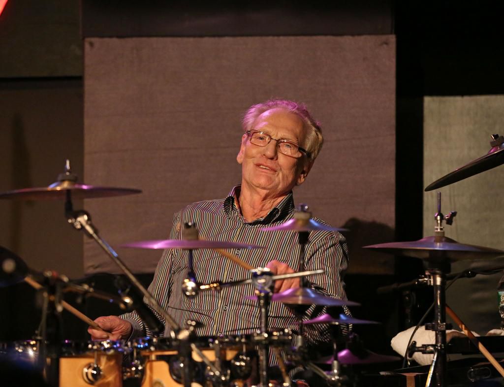 Ginger Baker, Superstar Rock Drummer With Cream, Is Dead at 80 | Pulse ...