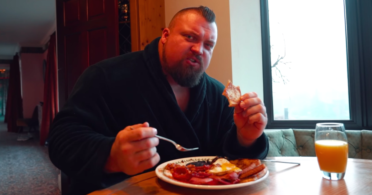 Watch Eddie Hall Eat His World's Strongest Man Diet Again for a Day ...