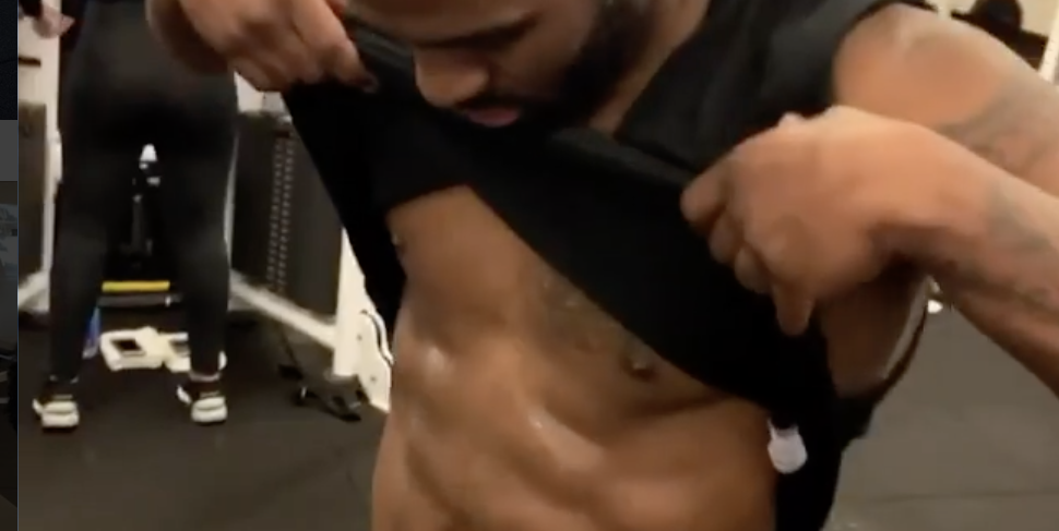 Jason Derulo Just Revealed One of the Secrets to His Six-Pack Abs ...