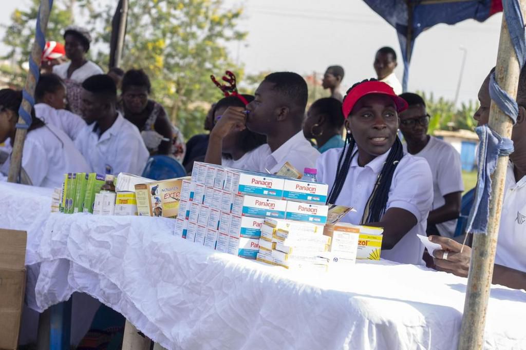 Give Me Hope Foundation holds mega 'Smile of Hope Outreach' programme ...