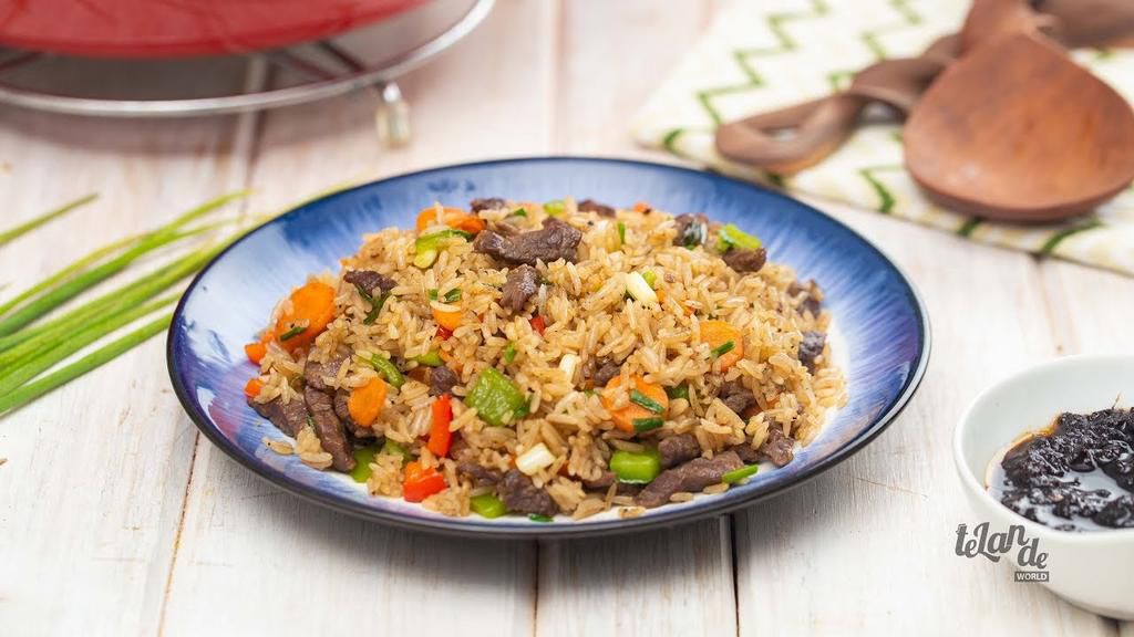 DIY Recipes: How to make a simple flavoured Ghanaian fried rice | Pulse ...