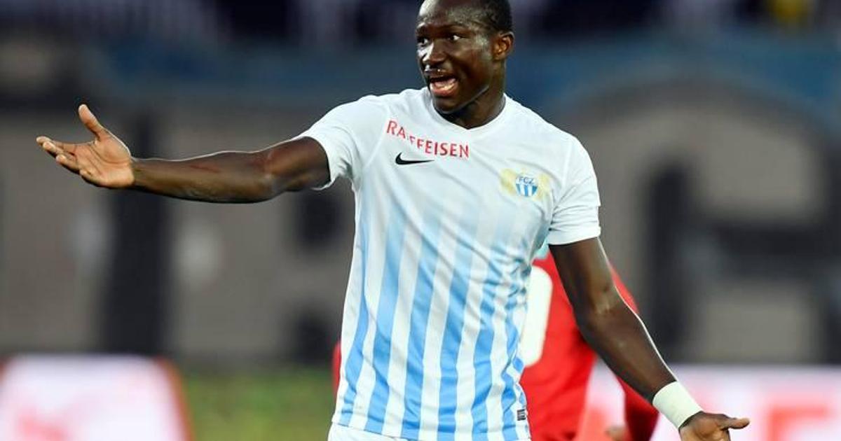 Raphael Dwamena: Ghana striker dies after collapsing during game in ...