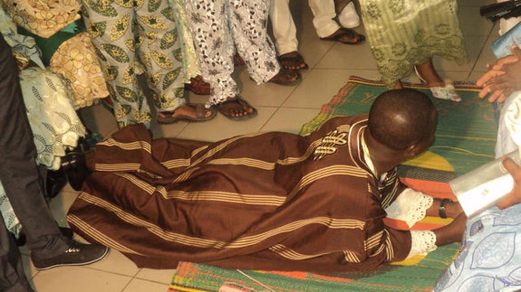 4 cultures in the world that prostrate to greet like the Yorubas ...