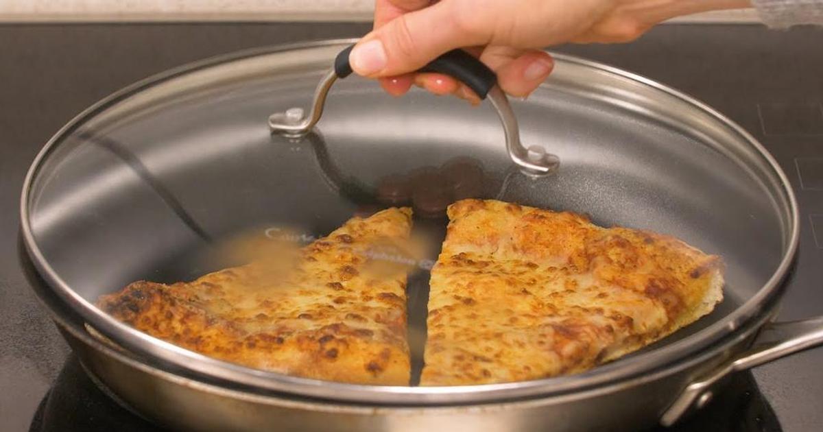 How to reheat your pizza using a frying pan and a little water | Pulse ...