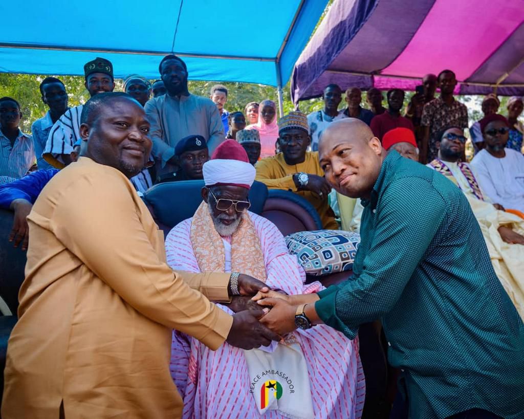 National Chief Imam and Clemence Gyato donate relief items to Dam ...
