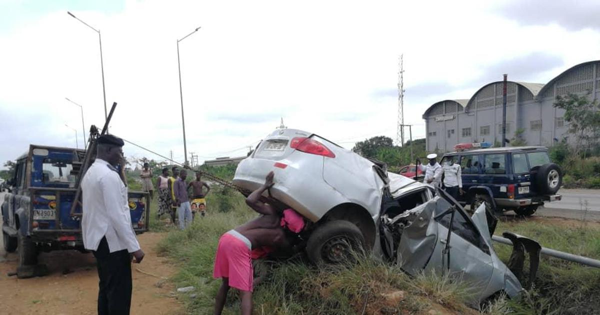 Gory accident on Accra-Tema Motorway claims 2 lives on the spot | Pulse ...