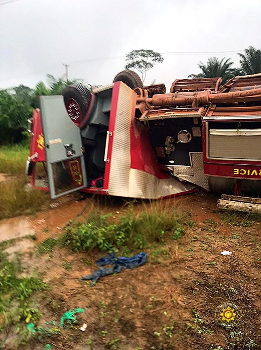 7 fire service personnel injured in accident at Kade | Pulse Ghana