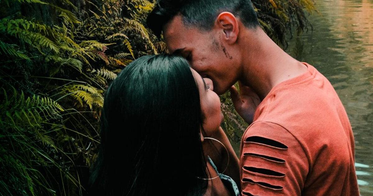 Eskimo kiss: Why some people use their noses to kiss each other | Pulse ...