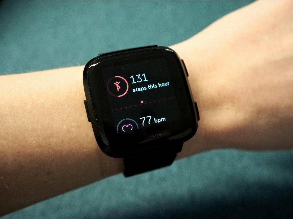 8 reasons you should buy Fitbit's $150 smartwatch instead of an Apple ...