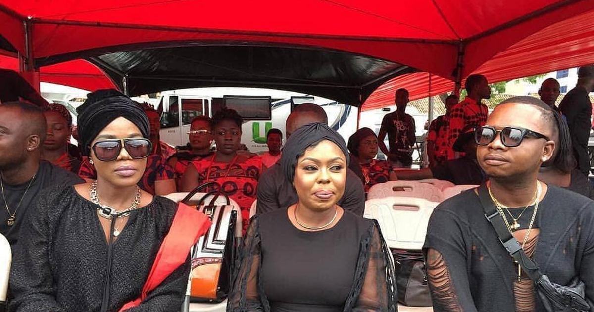 Afia Schwarzenegger is unemployed so she talks about me to make money ...