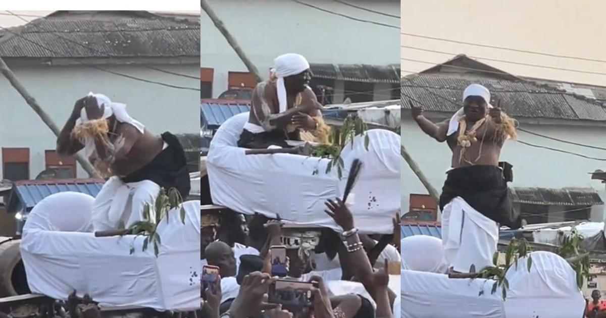 Paramount chief of Elmina joyfully dances to King Paluta's Aseda in ...