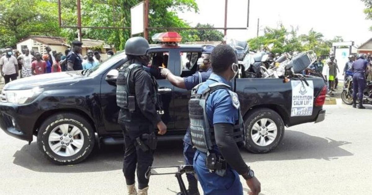 2 Police officers remanded for robbing Okada rider GH¢3,700 | Pulse Ghana
