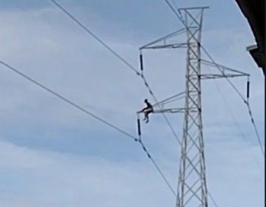 Ghana Fire Service saves kidney patient from jumping to death from ...