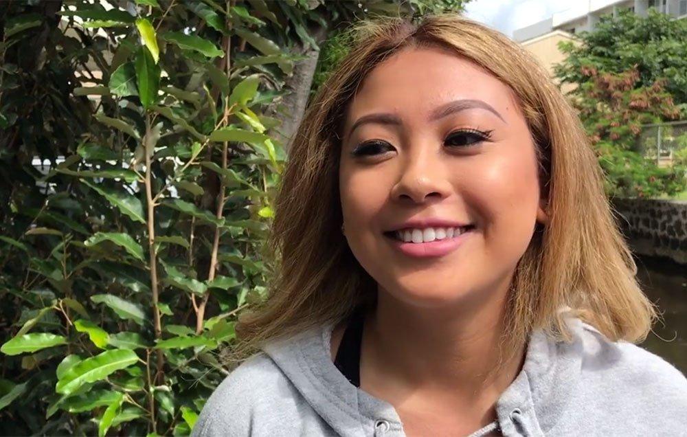 This Hawaiian waitress got more than a big tip—her customers paid off ...