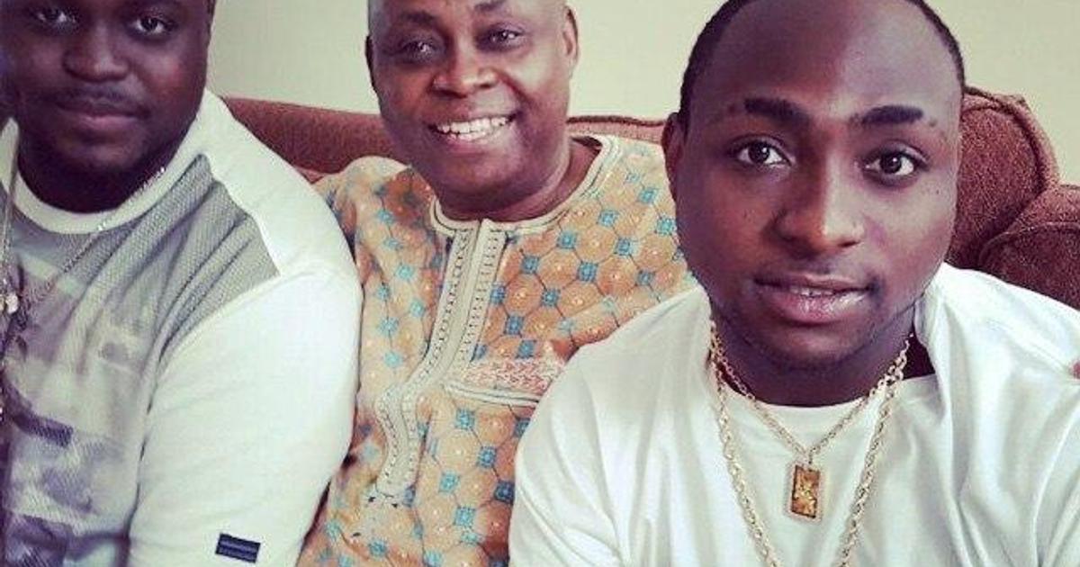 Singer, older brother kick off HKN Gang clothing line | Pulse Nigeria