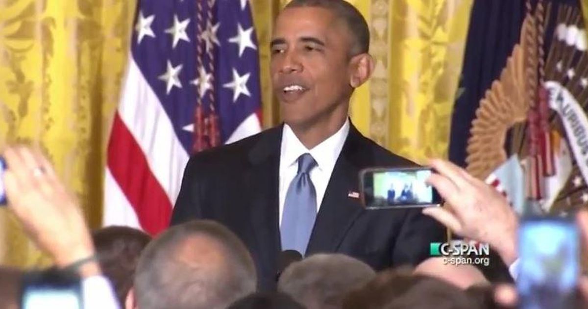 Watch US president shoot down a heckler | Pulse Nigeria