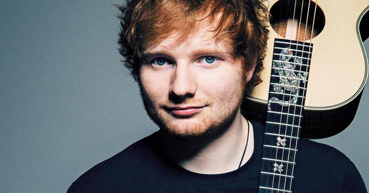 British singer defecates on stage | Pulse Nigeria