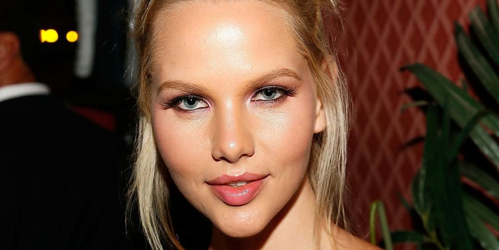 Elly Mayday, Body Positive Model And Health Advocate, Dies From Ovarian ...