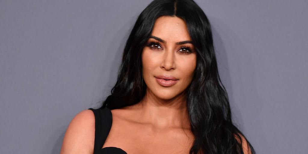 Kim Kardashian's Legs Look Insane In This New Bathing Suit Pic She ...