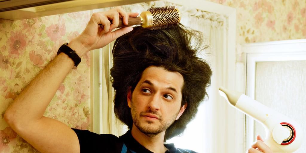Ben Schwartz on His Iconic Hair and How Jean-Ralphio Would Run Fyre ...