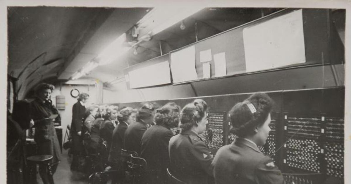D-Day switchboard operator sends her last message | Pulse Nigeria