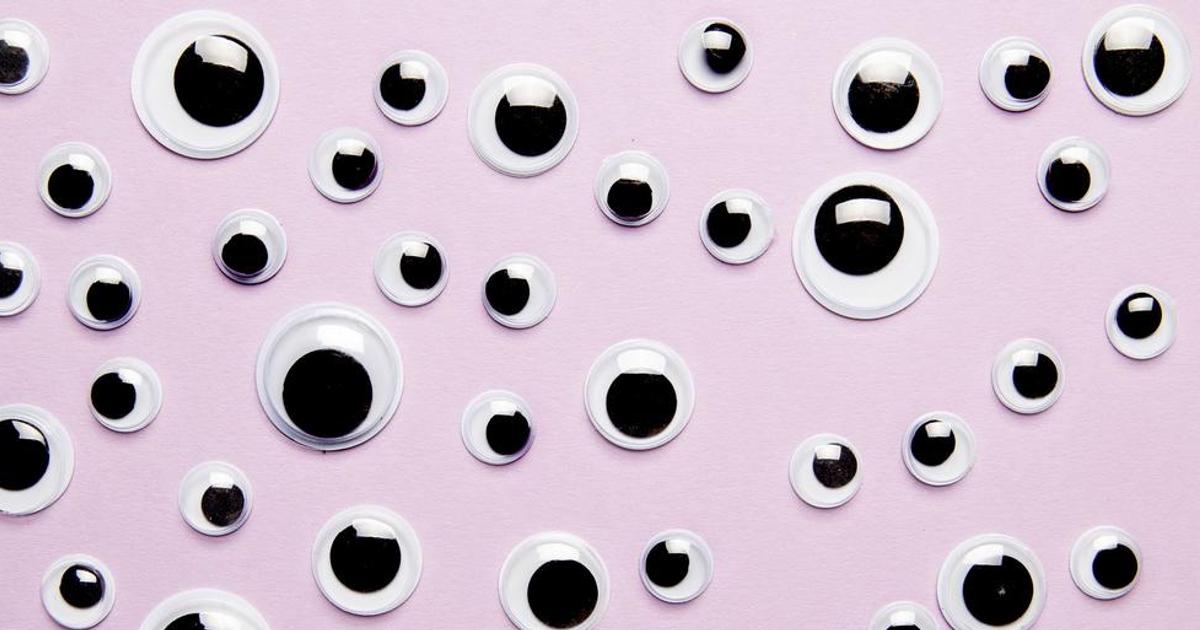 Dr. Pimple Popper Pops Googly Eye Blackheads On A Woman's Neck In New ...