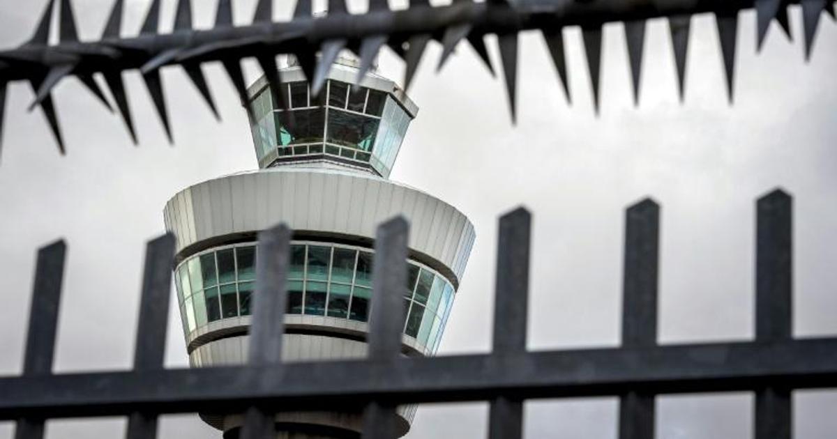 A pilot accidentally set off a hijack alarm on a plane at Amsterdam's ...