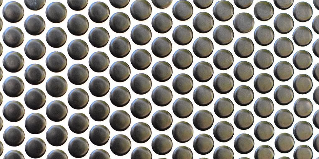 Watch Dr. Pimple Popper Remove a Huge Cluster of Blackheads from a Man ...