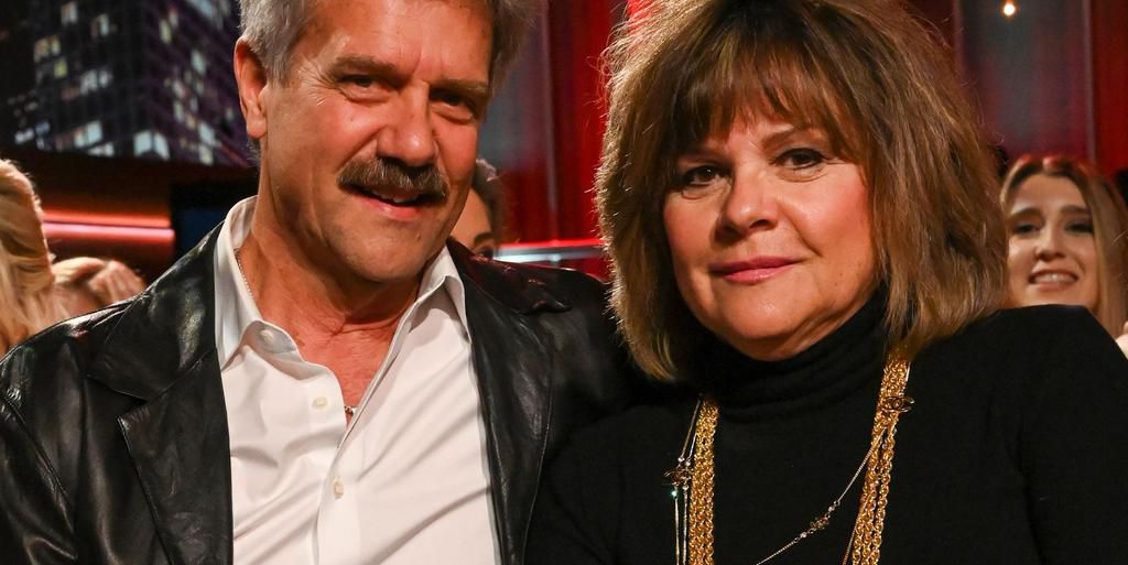 ‘Bachelor’ Peter Weber’s Mom’s Teary Monologue Is Now A Hilarious Hand ...