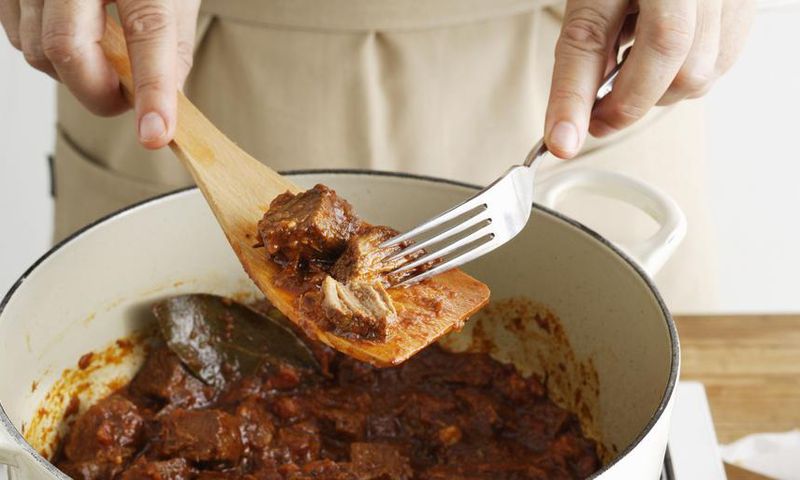 Dr. Pimple Popper Just Chopped Up A Forehead Lipoma Into So Many Tiny ...