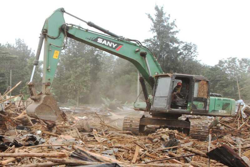 LASBCA demolishes building for contravening construction laws | Pulse ...