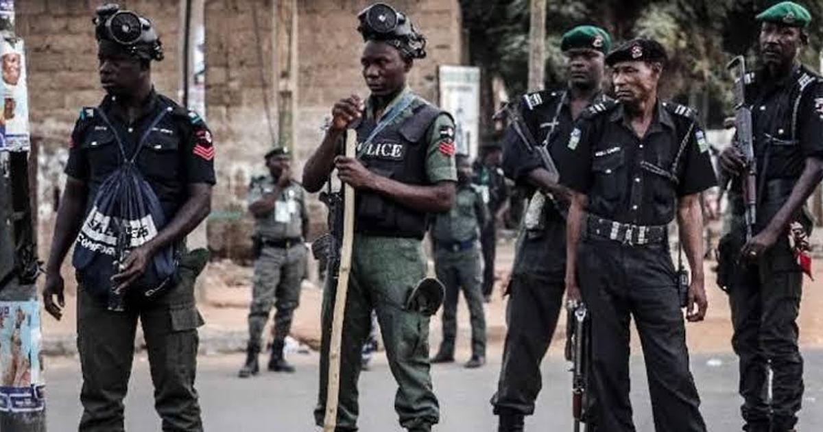 Police shoot armed robber dead at Anambra checkpoint | Pulse Nigeria