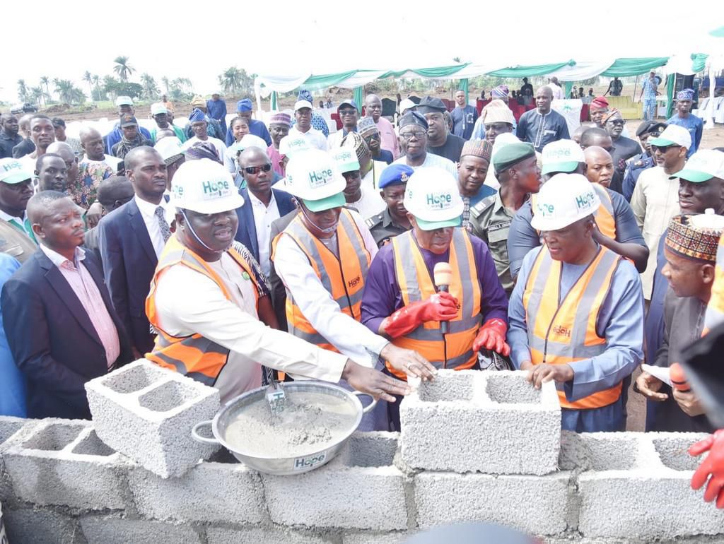 Alia commends Tinubu as FG begins construction of 250-housing unit in ...