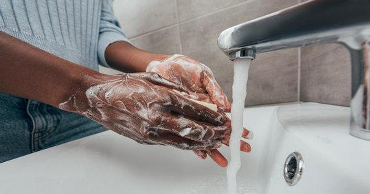 You're washing your hands the wrong way — see how to do it properly ...