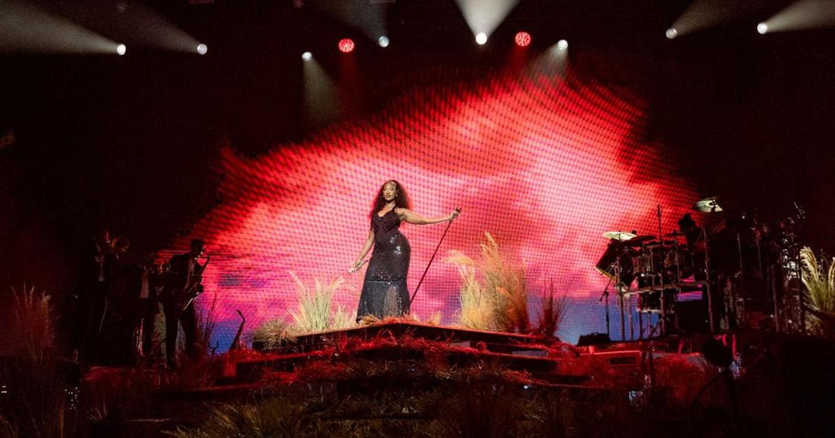 Watch Tems perform ‘Essence’ with Wizkid and Justin Bieber at Coachella ...