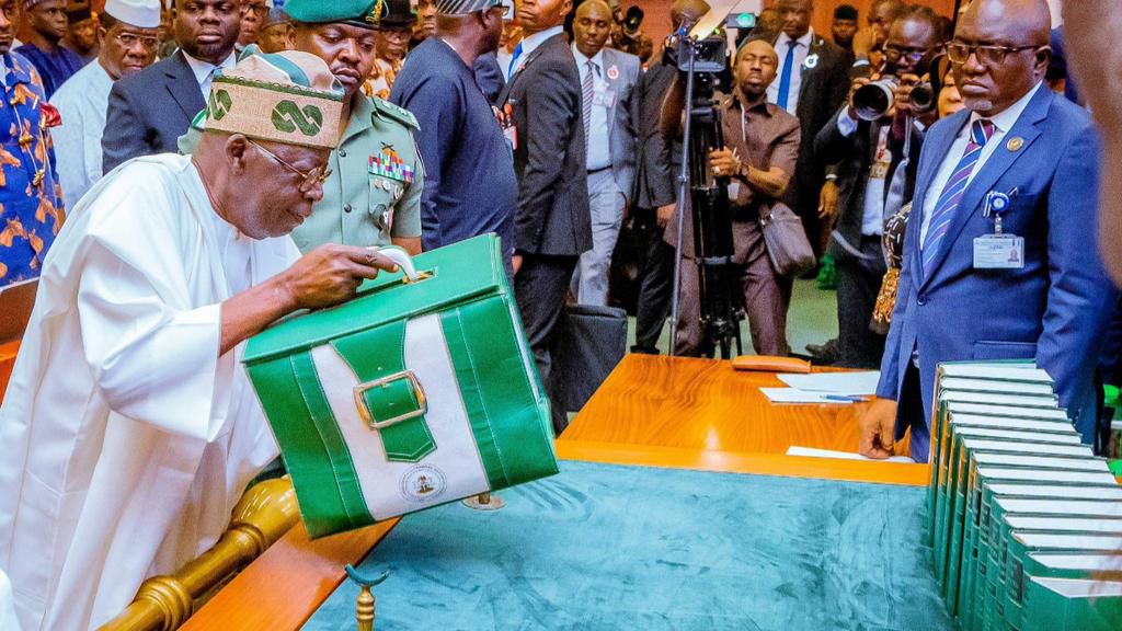 Tinubu submits ₦70,000 minimum wage bill to National Assembly for approval | Pulse Nigeria