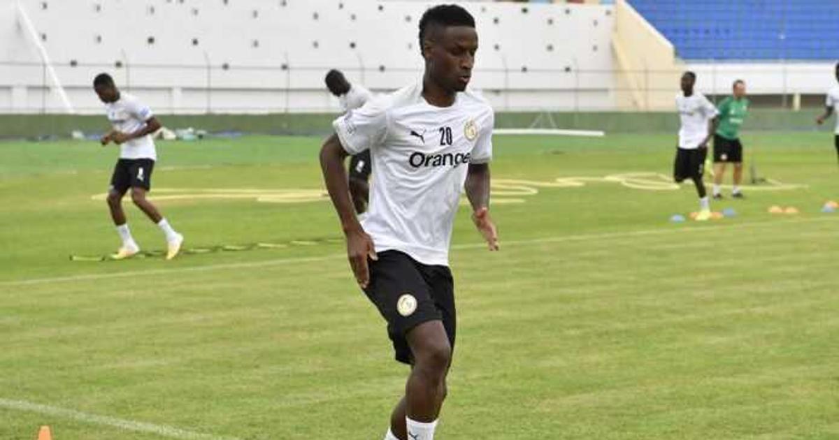 Équipe nationale : Bouna Sarr heureux de porter le maillot du Sénégal ...