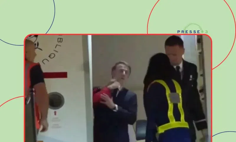 Brigitte Macron : une claque... ou un câlin musclé ? | Pulse Sénégal