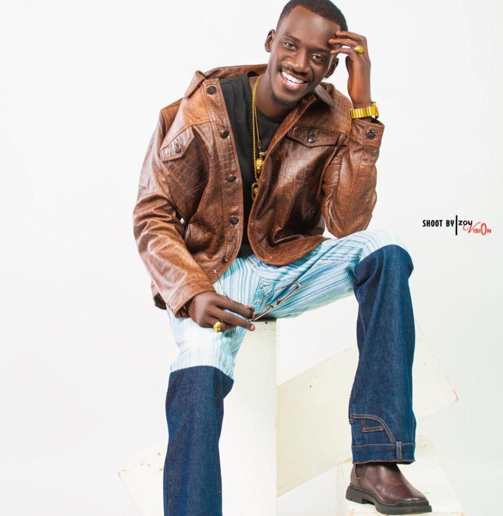 Le chanteur Bambaly Seck démissionne de Subatel pour rejoindre Zbest ...