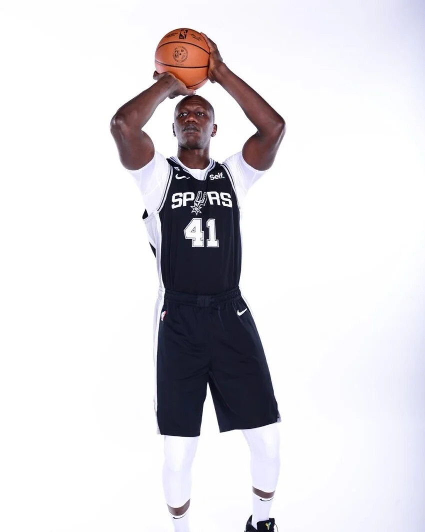 NBA : Gorgui Sy Dieng sans club après la résiliation de son contrat par les Spurs | Pulse Sénégal