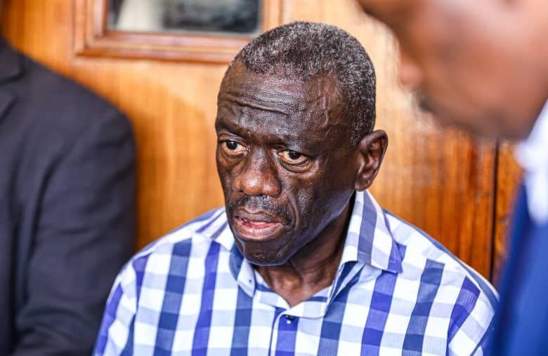 Dr Besigye returns to court looking frail, citizens demand his release ...