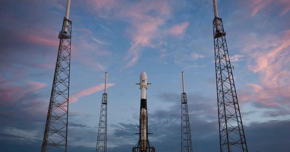 SpaceX to launch 60 starlink satellites, aiming to build orbital ...