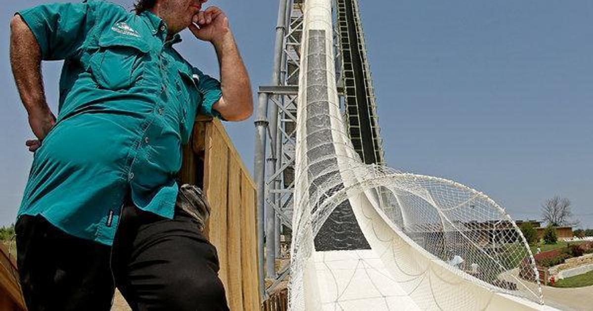 Judge dismisses charges in boy's decapitation on 170-foot-tall ...