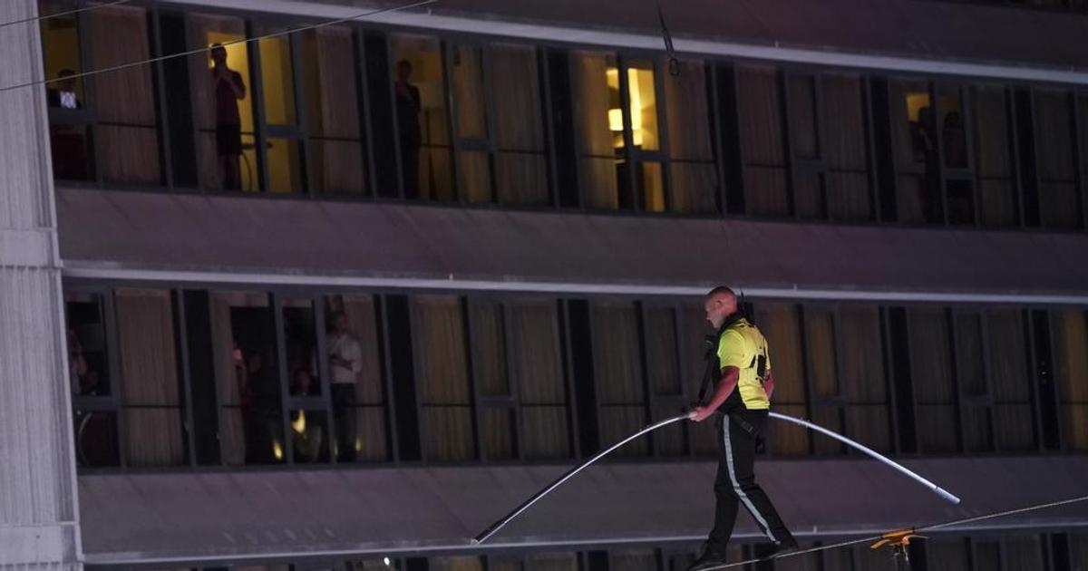 Times Square high-wire walk evokes rich history of death-defying stunts ...